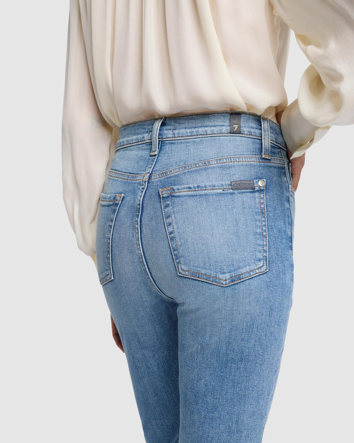 High Waist Slim Kick with Long Side Hem and Destroy in High Waist Slim Kick with Long Side Hem and Destroy in